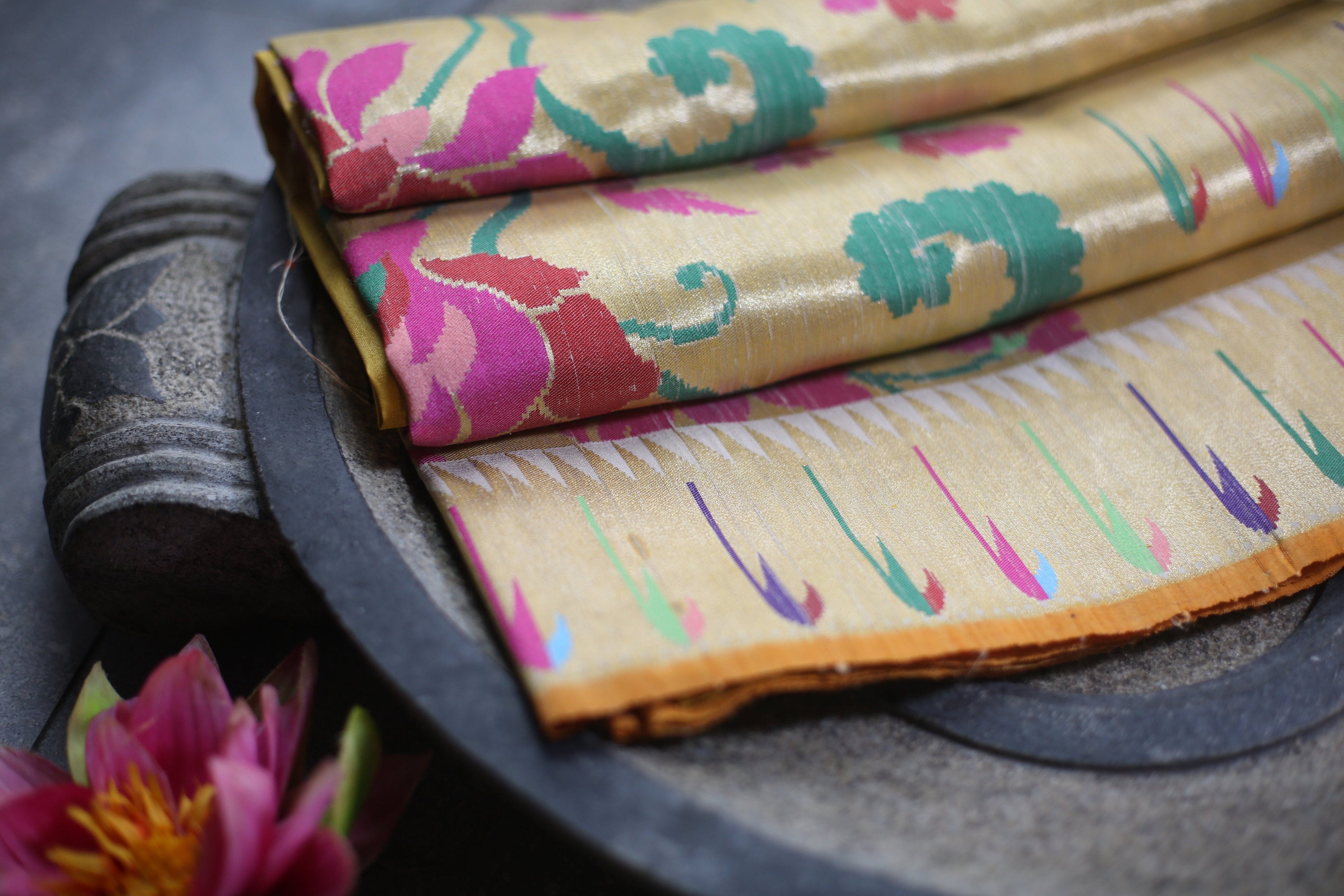 The Journey of Jamdani Fabric: From Ancient Bengal to Modern Fashion ...